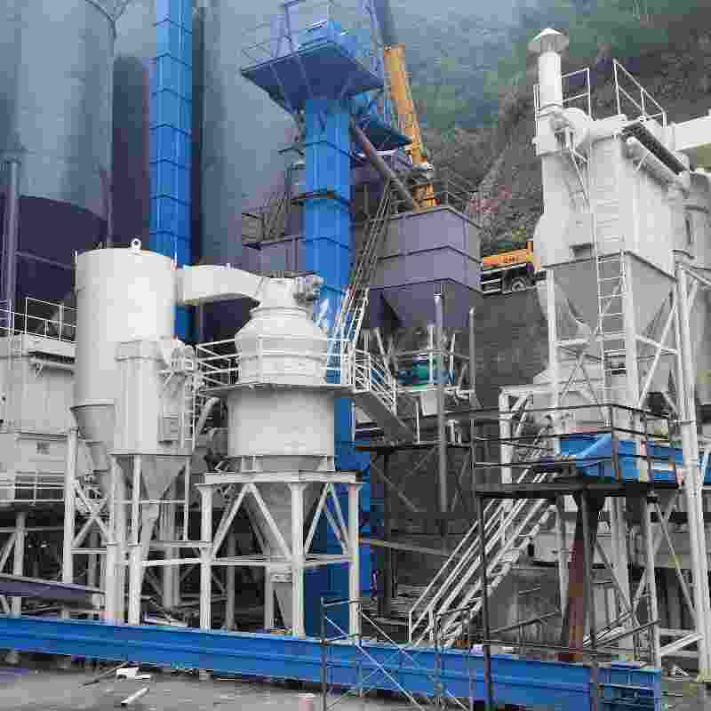 Water mist dust collector makes calcium hydroxide production easier